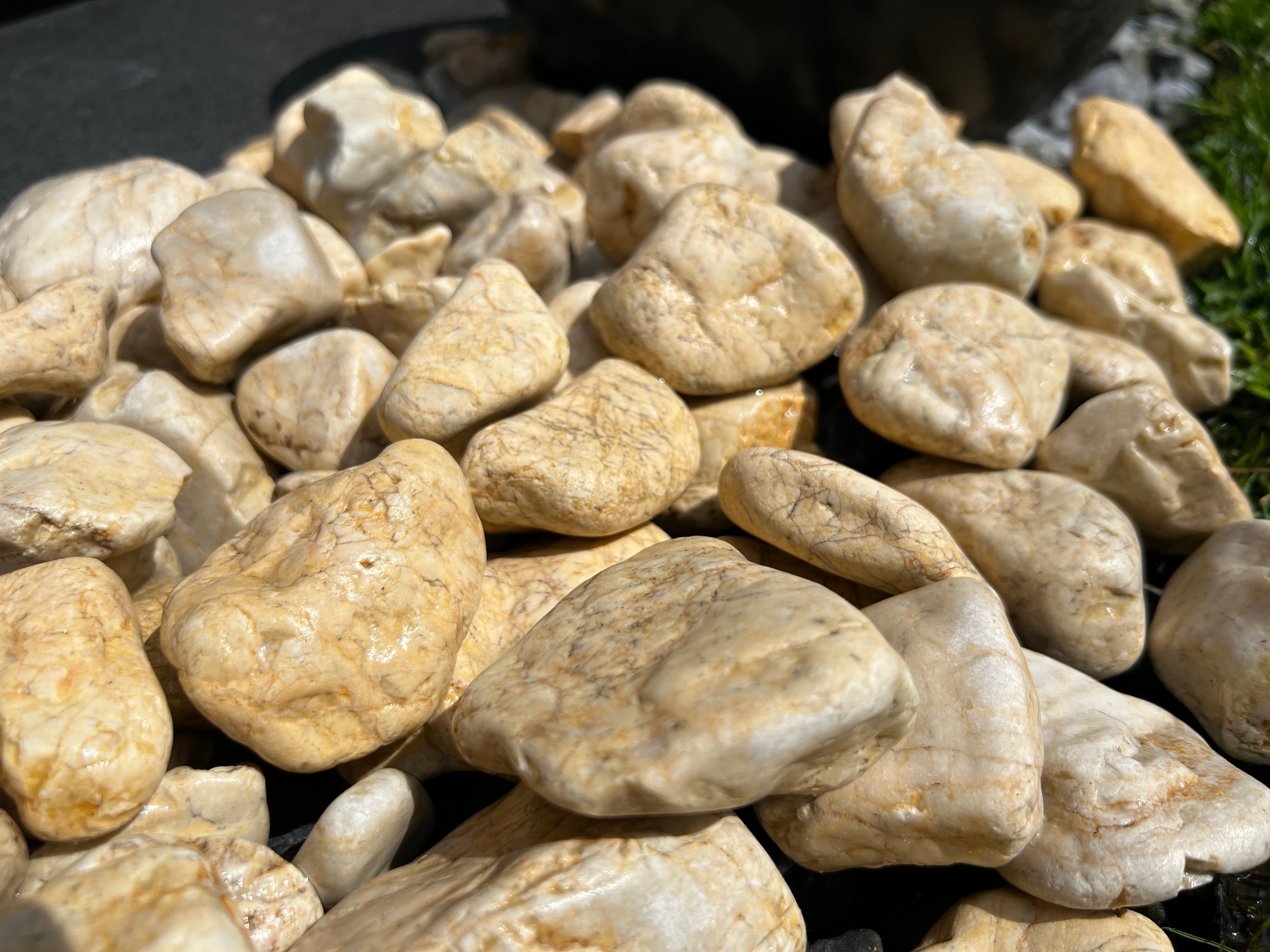Yellow Desert Pebbles 🇹🇷 – Stones4Gardens